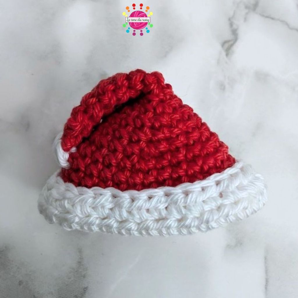 Patron gratuit : Tuque de Noël pour amigurumi! – La rose du rang